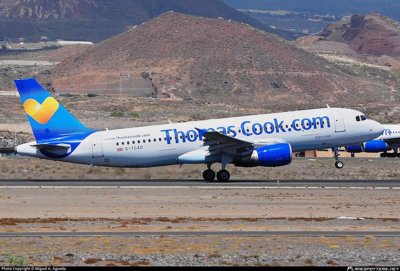 TCX / A320 - Thomas Cook (Blue Heart livery) - Livery Suggestions ...
