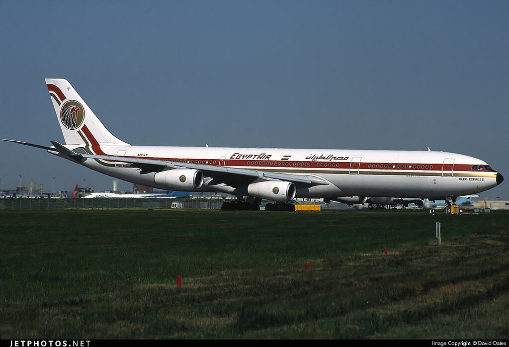 MSR / A343 - EgyptAir (Old Colors 1970s/1990s livery) - Livery - World ...