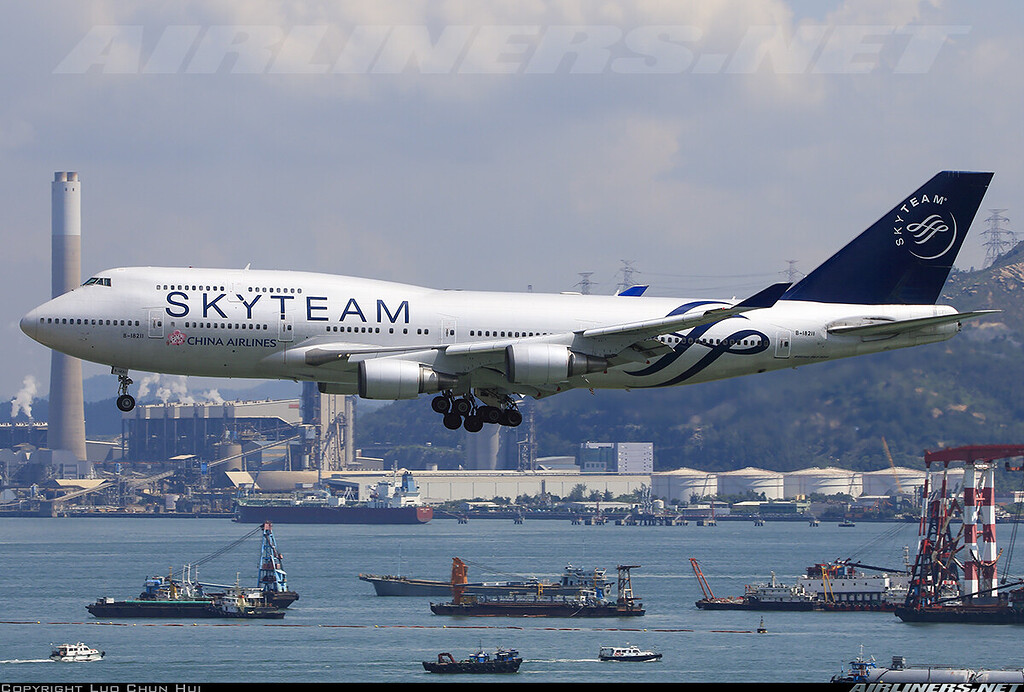 CAL / B744 - China Airlines (SkyTeam livery) - Livery Suggestions ...