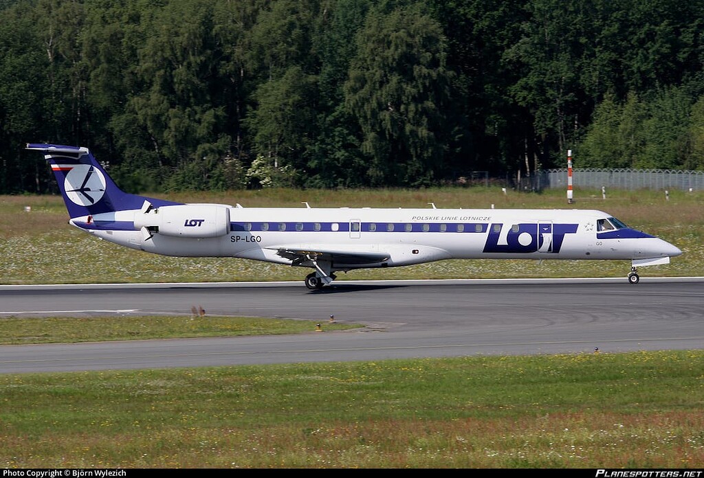 LOT / E145 - LOT Polish Airlines - Livery Suggestions - Flyboys.Games forum