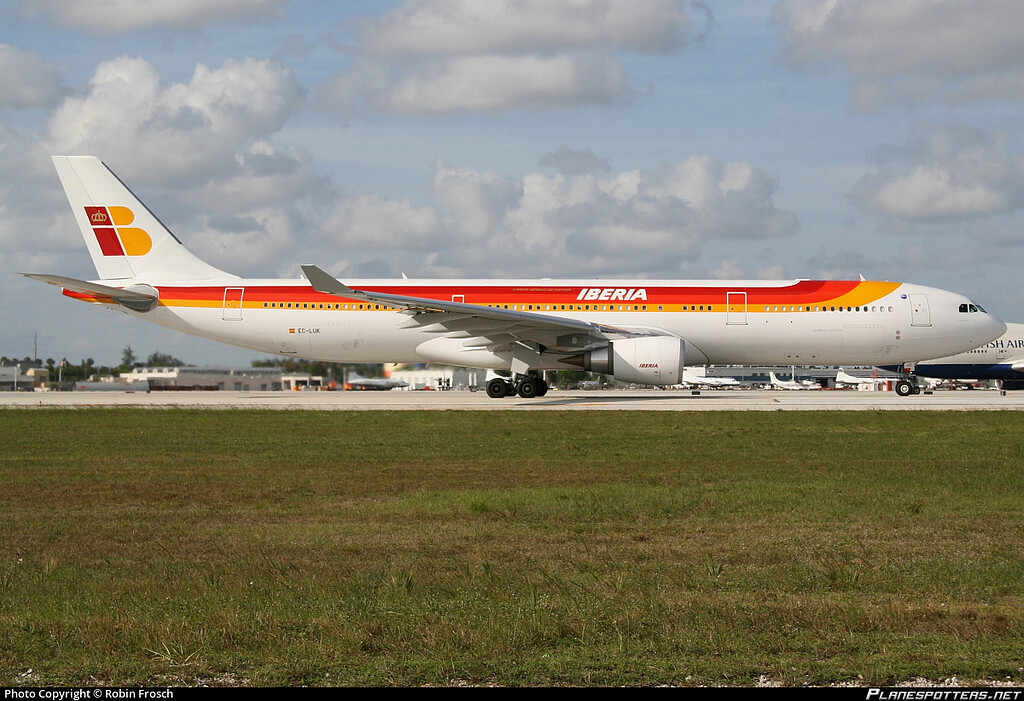 IBE / A333 - Iberia (Old Colours livery) - Livery - World of Airports forum