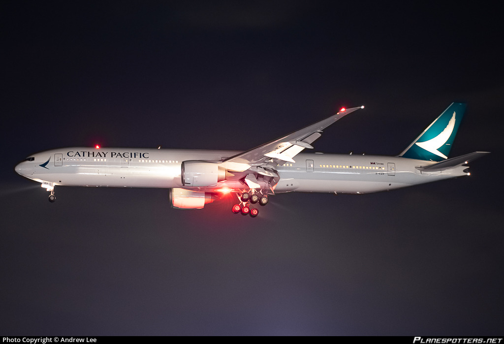 Red collision light position issue (top of aircraft B777/ B787) - Bugs ...