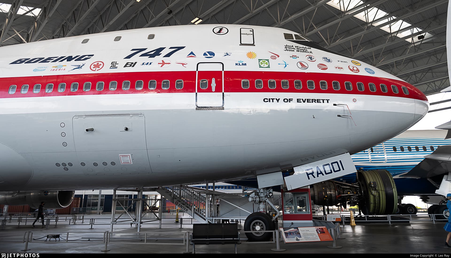 BOE / B741 - Boeing (House Colors livery) - Livery Suggestions ...