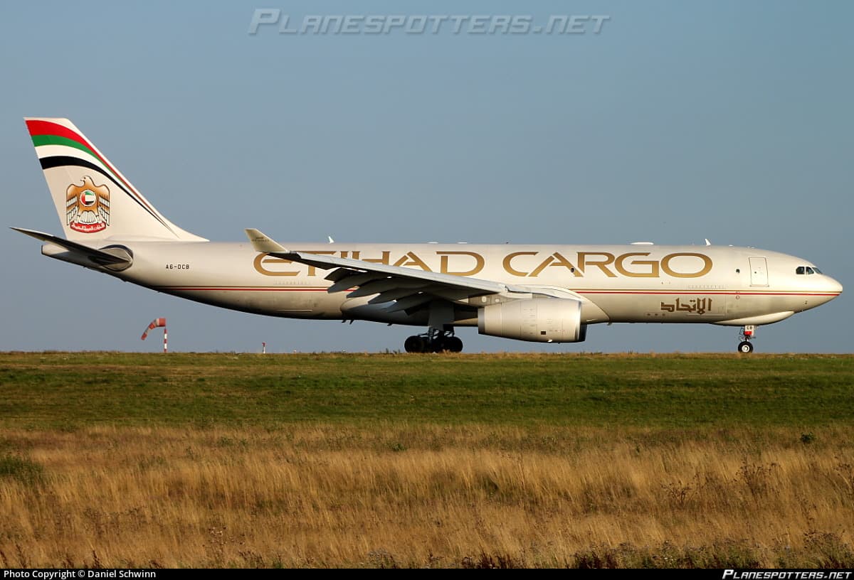 ETD / A332F - Etihad Airways Cargo (Old Colors livery) - Livery - World ...