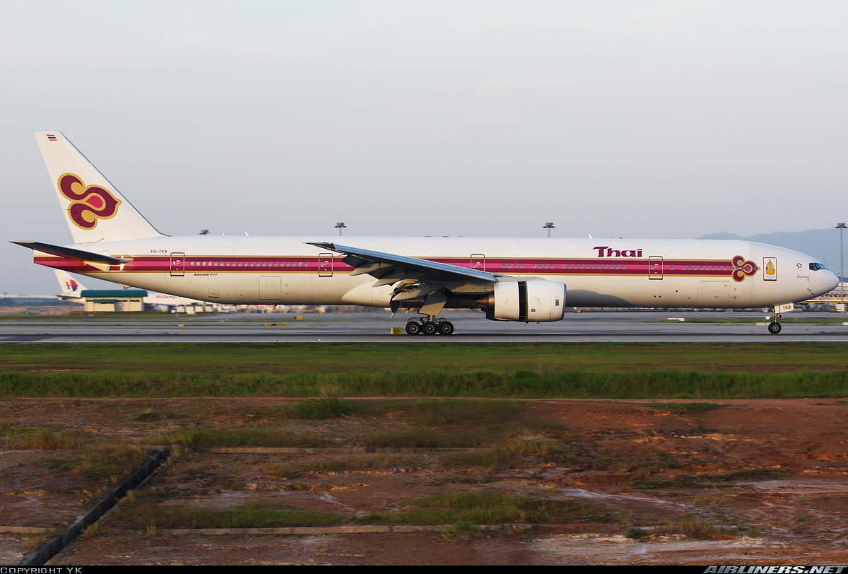 THA / B773 - Thai Airways (Old Colors livery) - Livery - World of ...