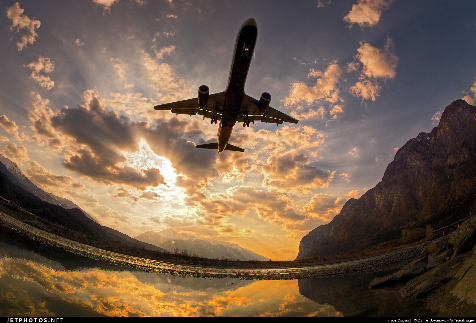 Monarch 757/A300 Euro ops - Gameplay - World of Airports forum