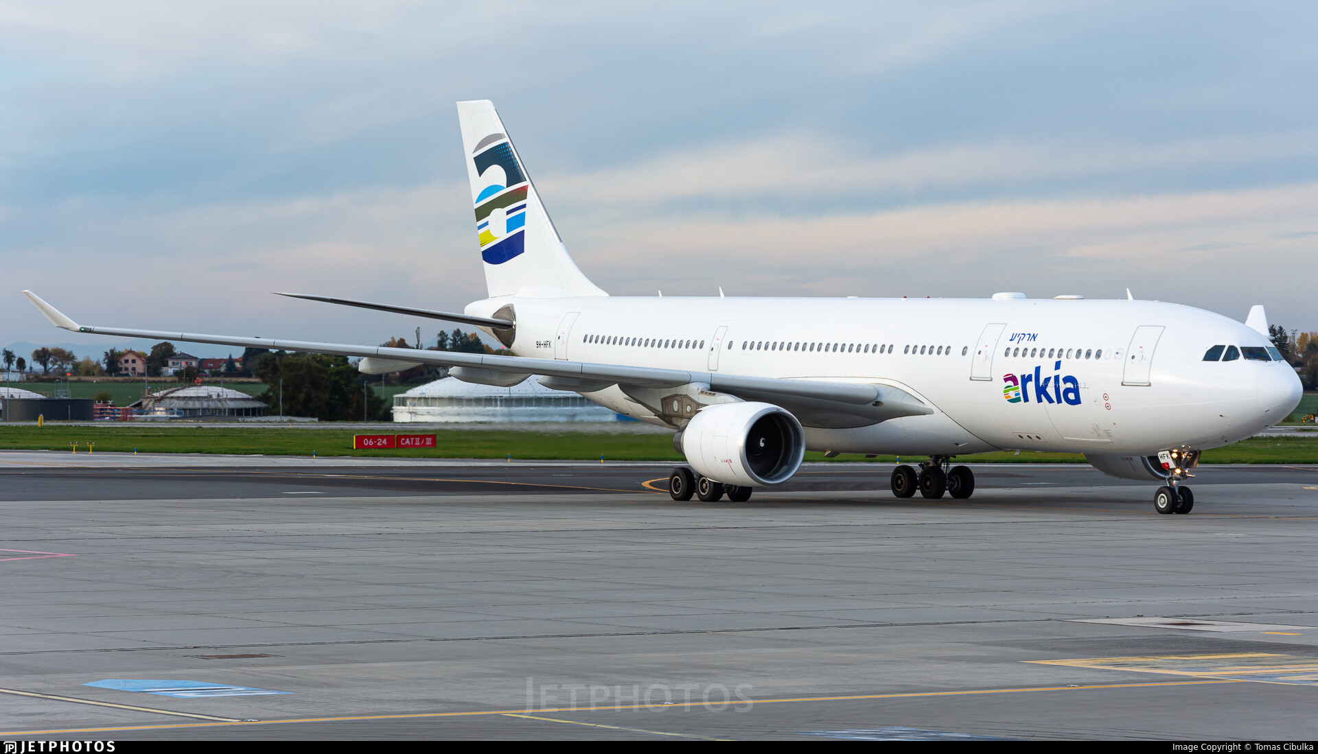 AIZ / A332 - Arkia Israeli Airlines - Livery Suggestions - Flyboys ...