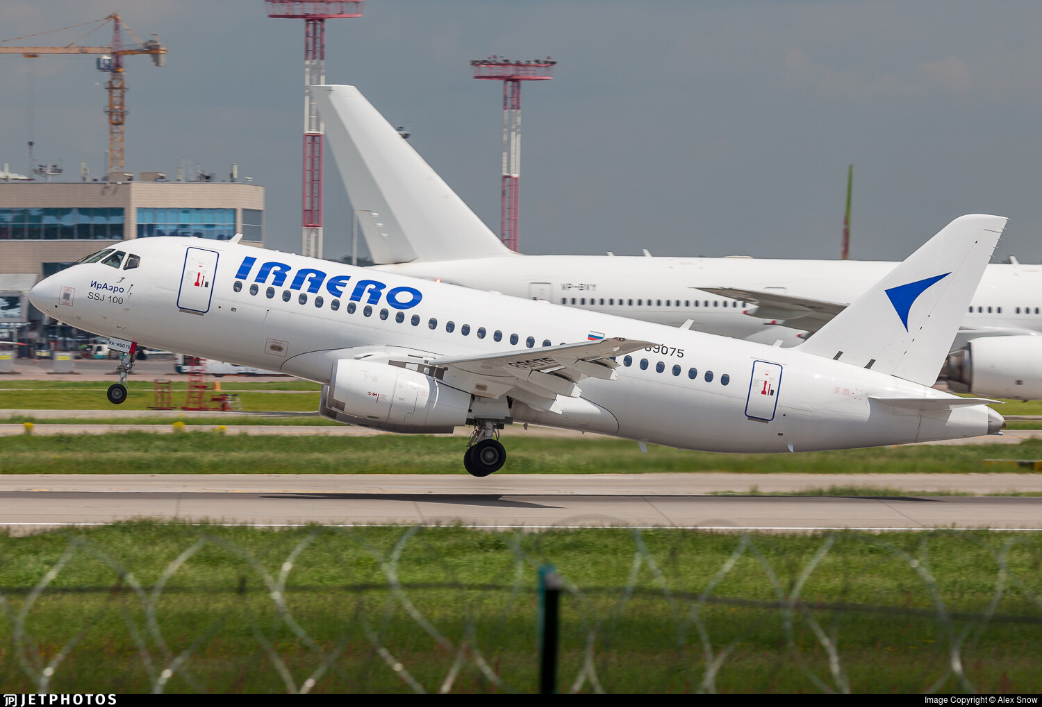 SU95 - Sukhoi Superjet 100-95LR / 100-95B - Airplane Suggestions ...