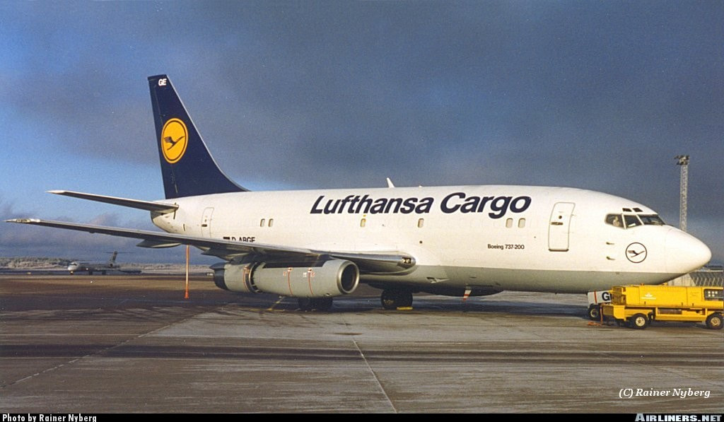 GEC / B732F - Lufthansa Cargo - Livery - World of Airports forum